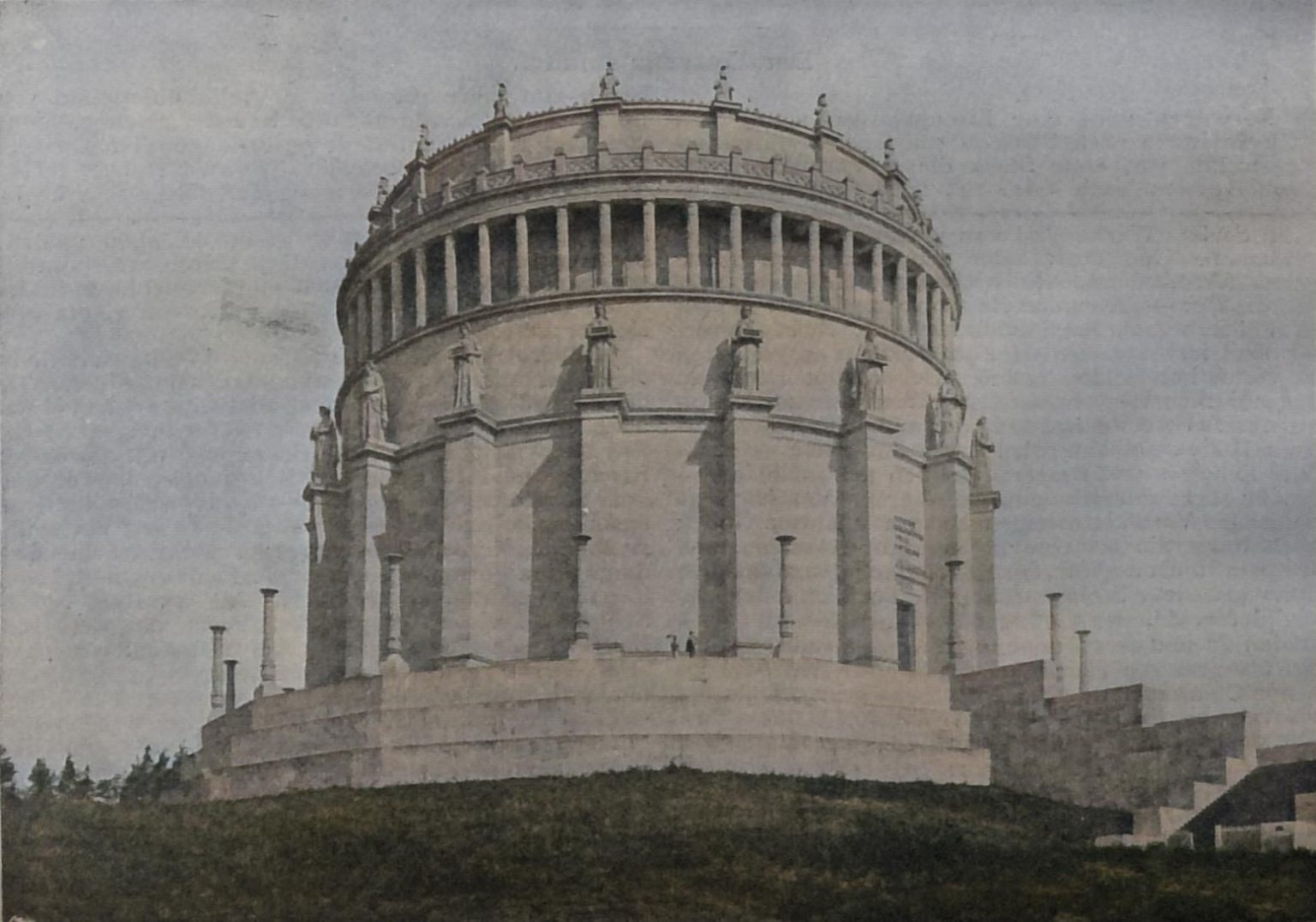 Die Walhalla bei Regensburg und die Befreiungshalle bei Kelheim ...
